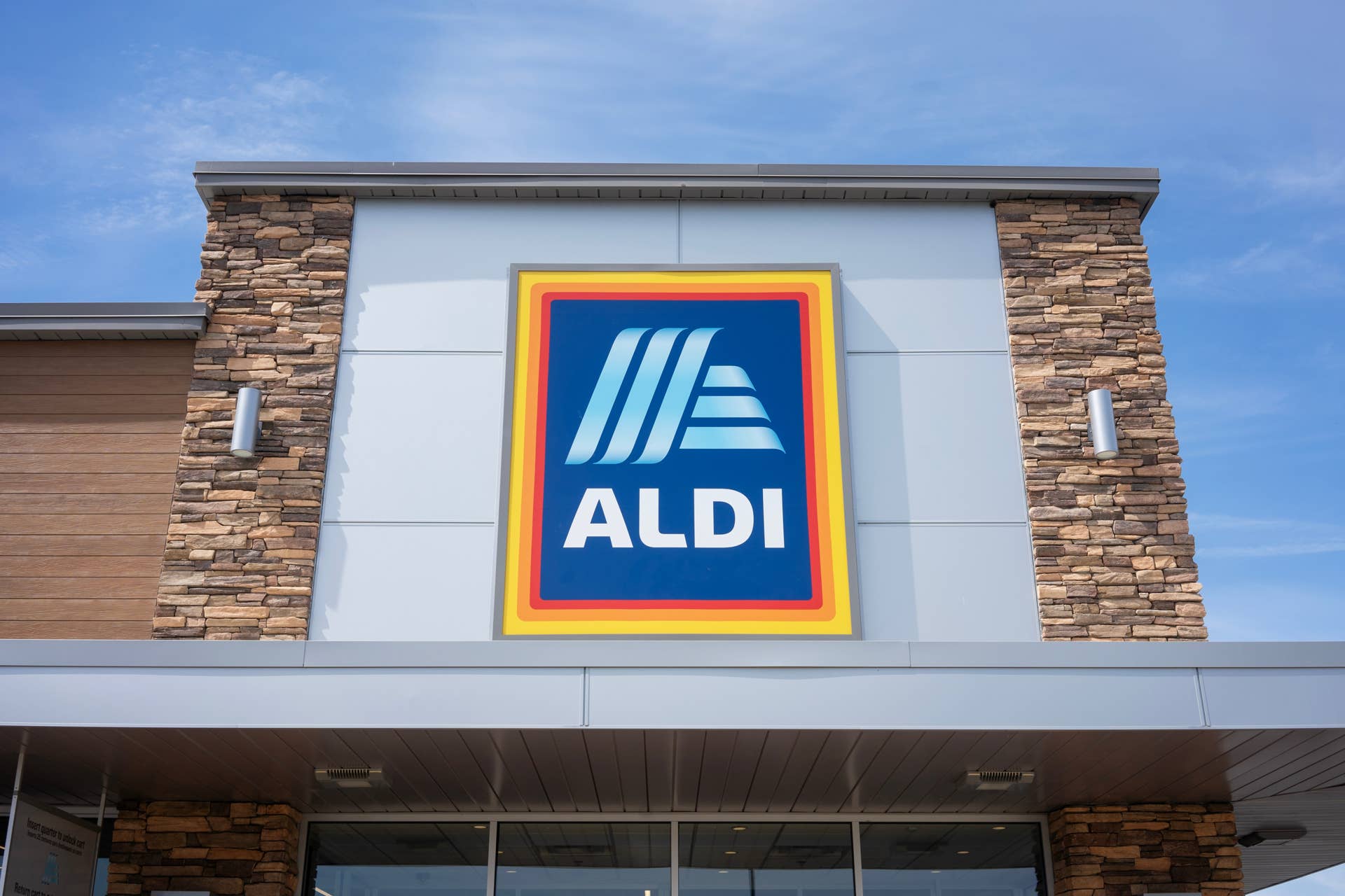 Aldi's $7 Window Bird Feeder Is a Springtime Must-Have - PetHelpful