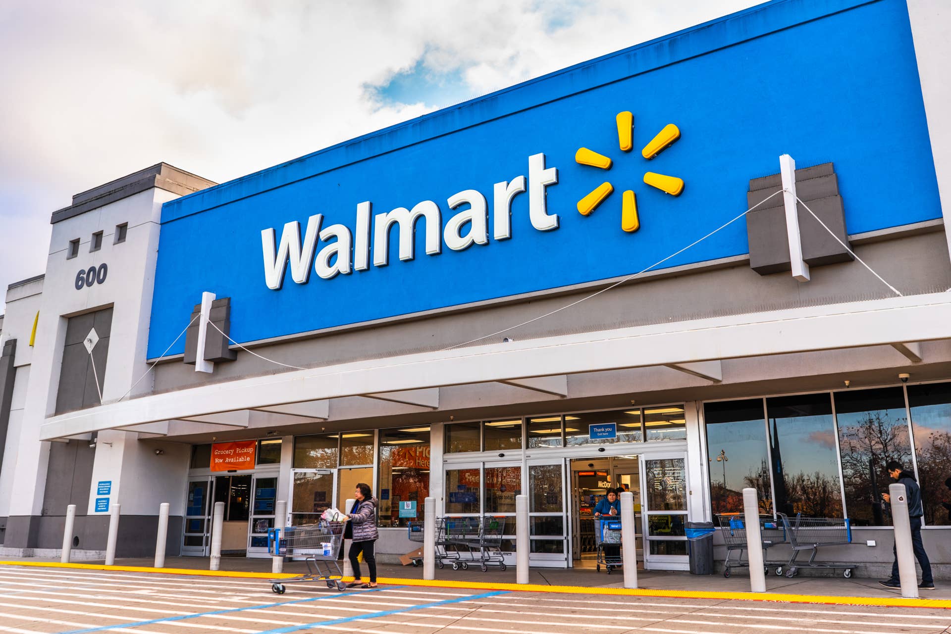 Walmart’s Self-Cleaning Litter Box Is Perfect for Pet Parents ...