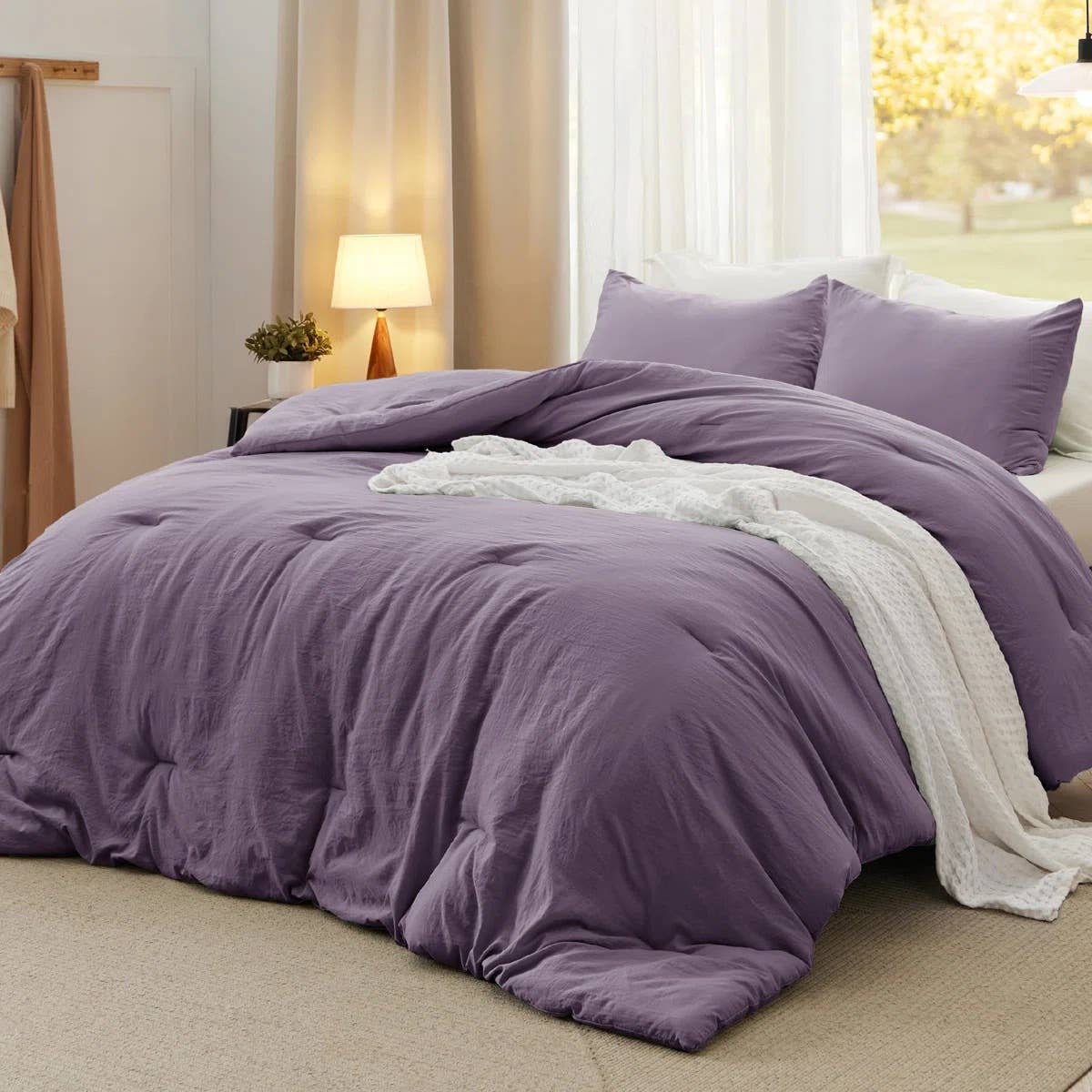 Wayfair's 3-Piece Comforter Set Is Made for Dog-Friendly Homes - PetHelpful