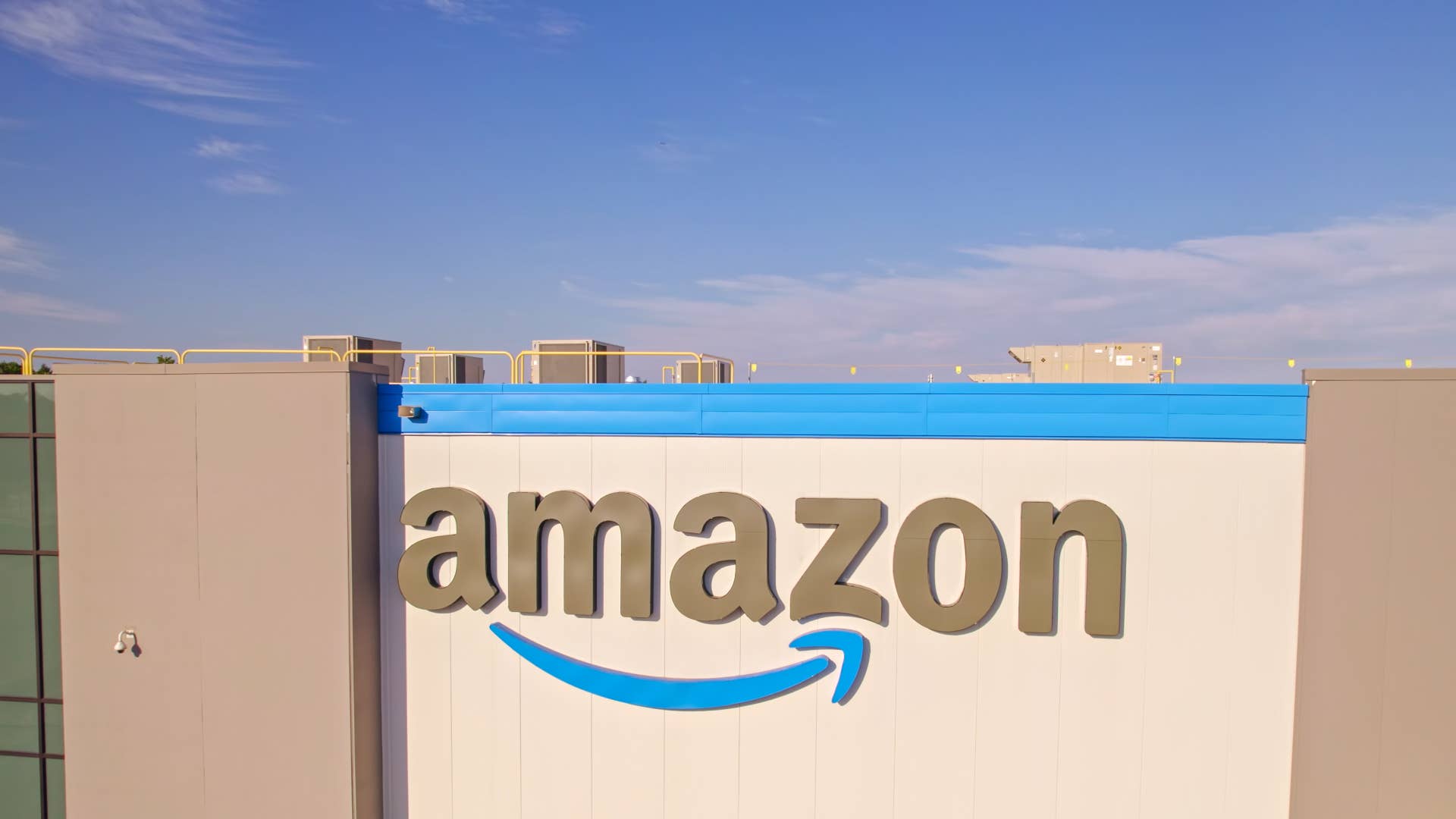 Amazon Is Selling Dreamy ‘Sky-Inspired’ Cat Scratching Post for Less ...