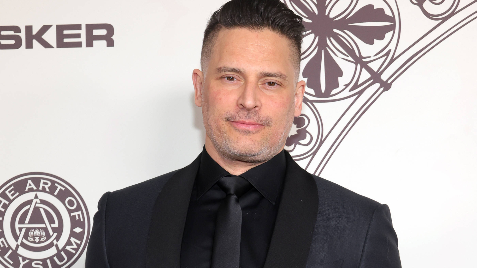 Joe Manganiello's Story About His Chihuahua 'Bubbles' Steals the Show ...