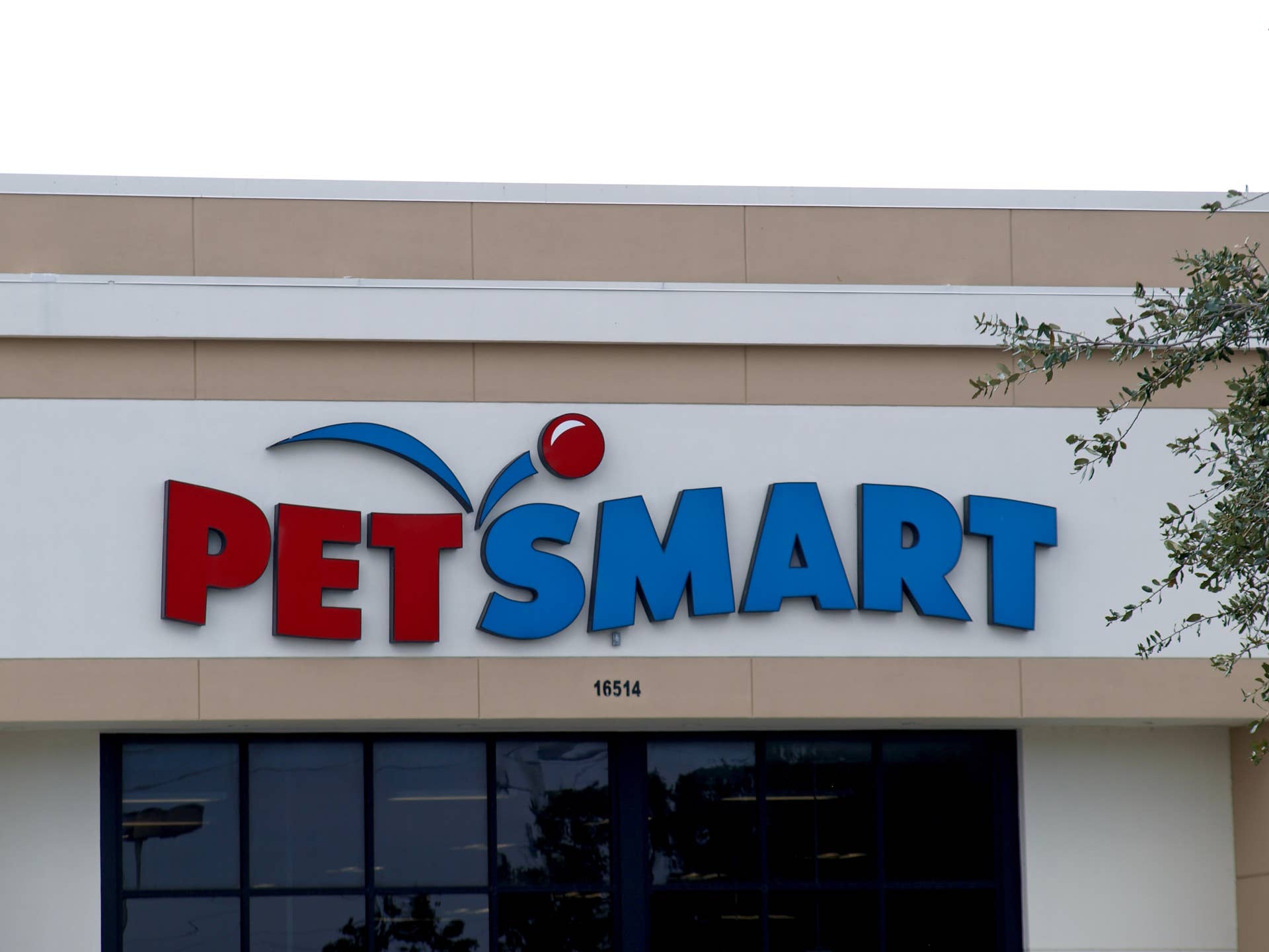 Is PetSmart Open on Labor Day? 2025 Holiday Hours - PetHelpful