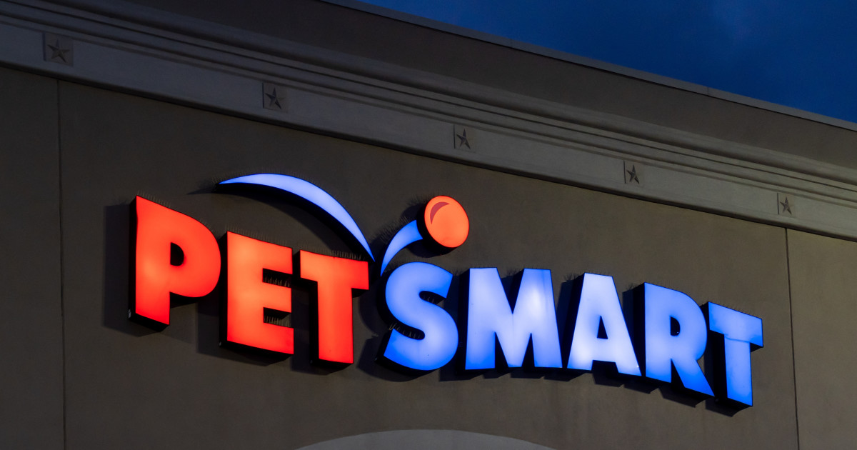 PetSmart Is Bringing Back Its Free Pet Santa Photos - PetHelpful