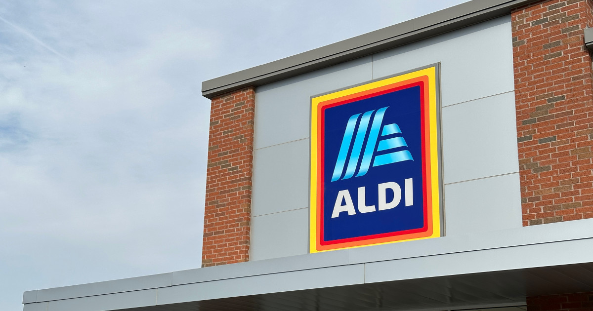 These $2 Aldi Cat Treats Keep Selling Out - PetHelpful