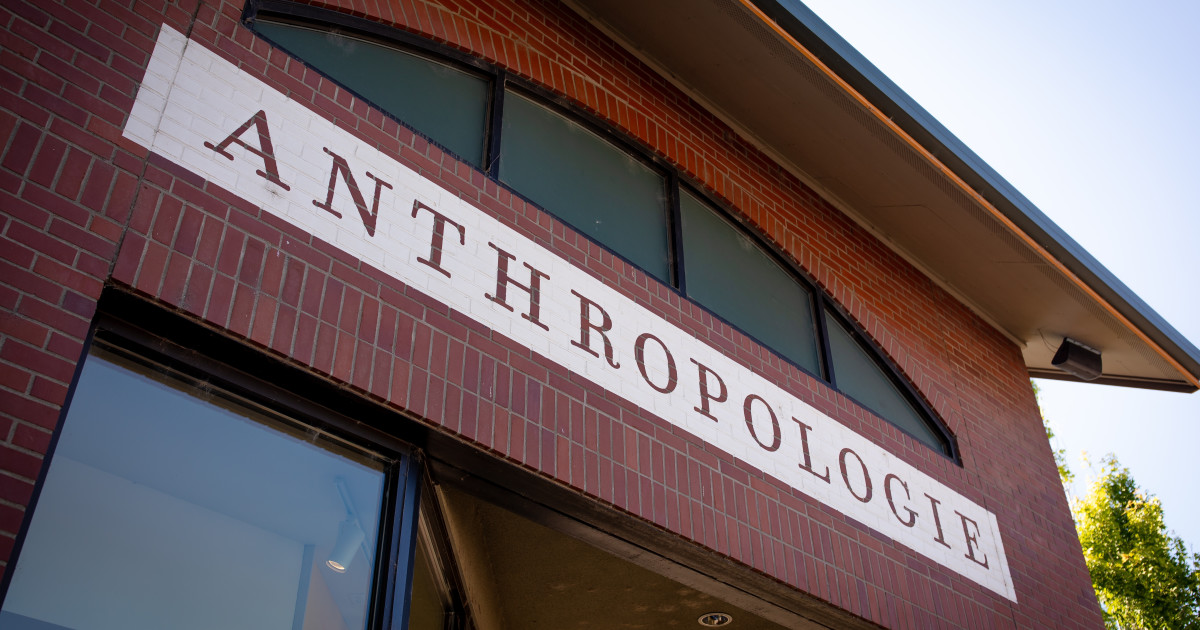 Anthropologie's Boozy Pet Bowls Are a Total Mealtime Vibe - PetHelpful