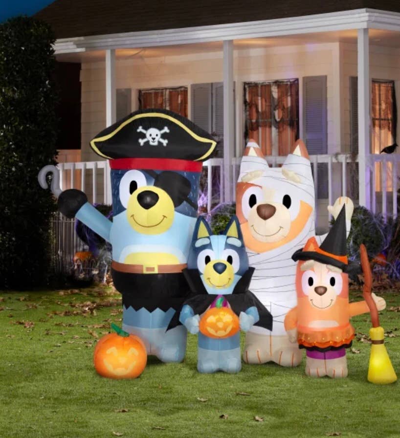 Costco’s Bluey Halloween Inflatable Has Families Obsessed - PetHelpful